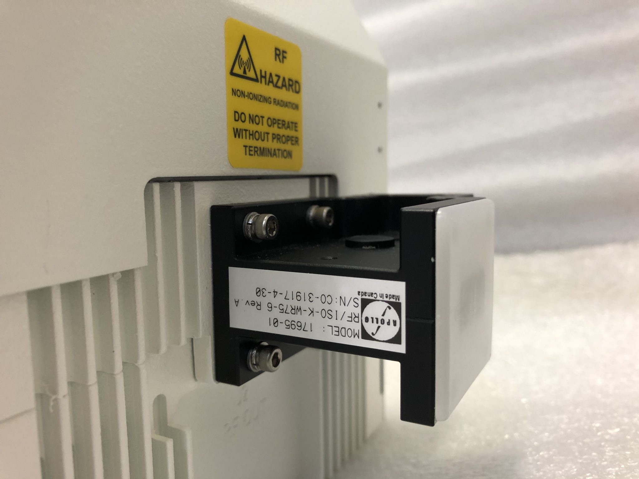 New Comtech 32W Psat 25W P1dB Full Ku-Band LPOD BUC - Satcom Solutions