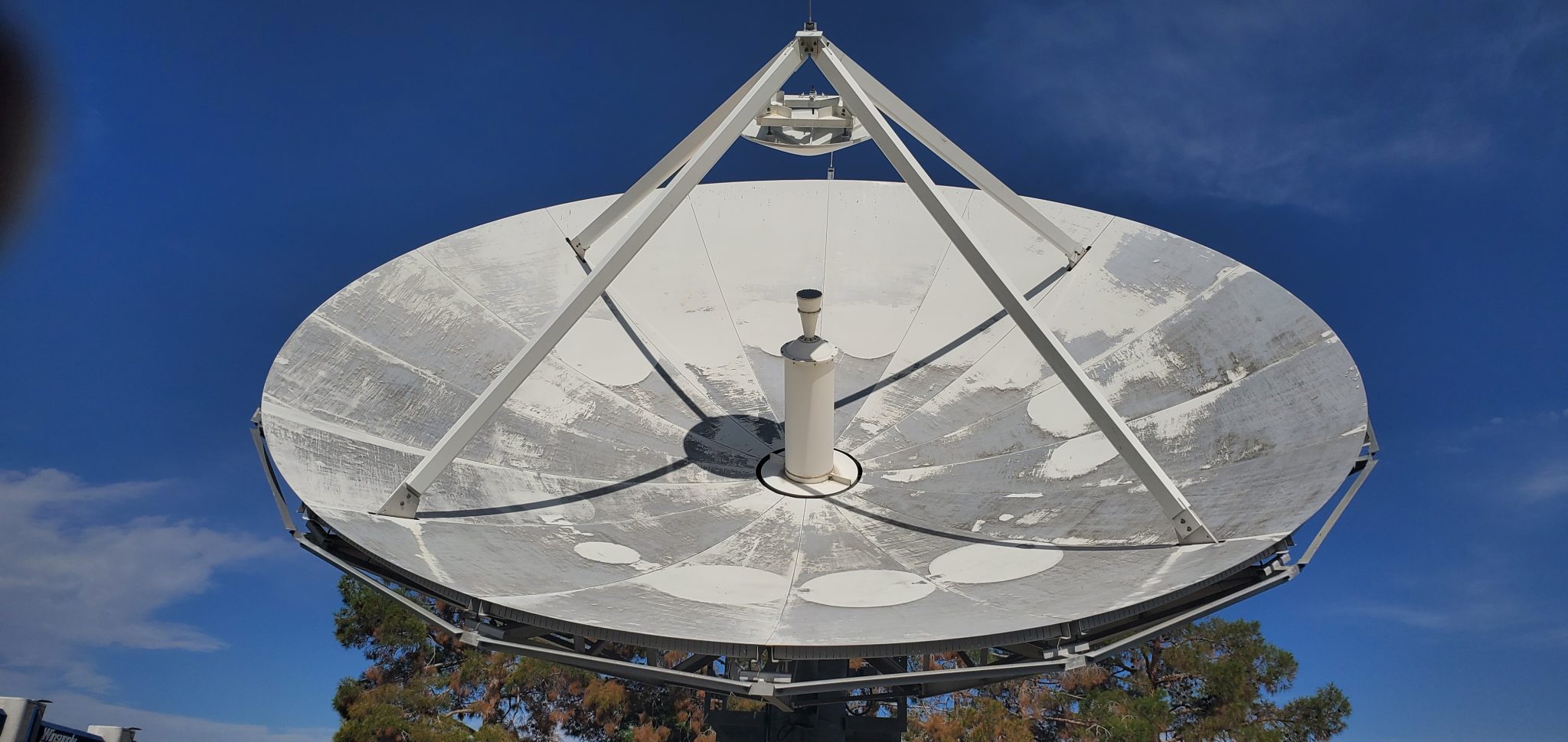 Vertex 9M 4-Port Ku-Band Wideband Earth Station Antenna - Satcom Solutions