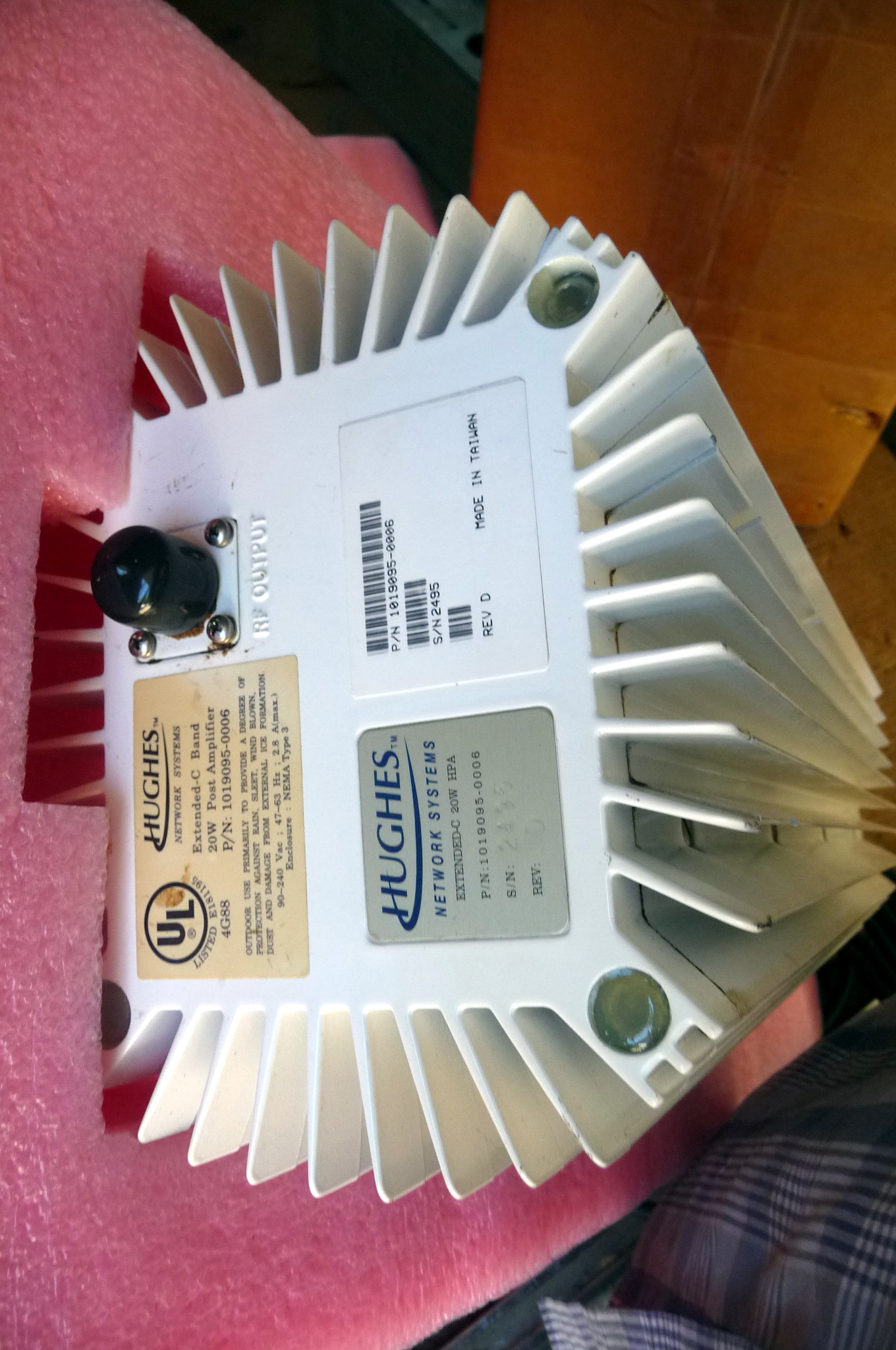 Hughes 20W Extended C-Band BUC Amplifier (P/N: 1019095-00206) - Satcom ...